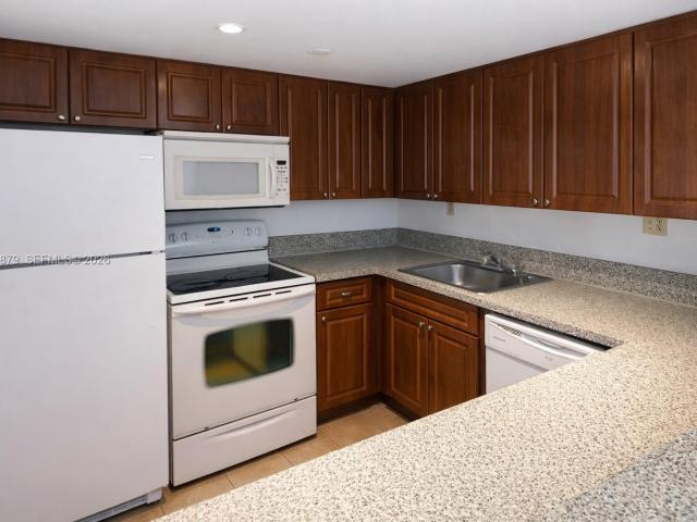5821 Washington St, Unit 32, Hollywood, FL 33023 | MLS #A11966