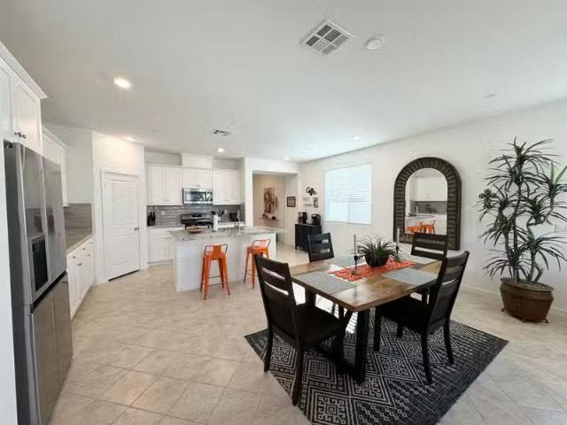 58223054 11593 S Crescent St
