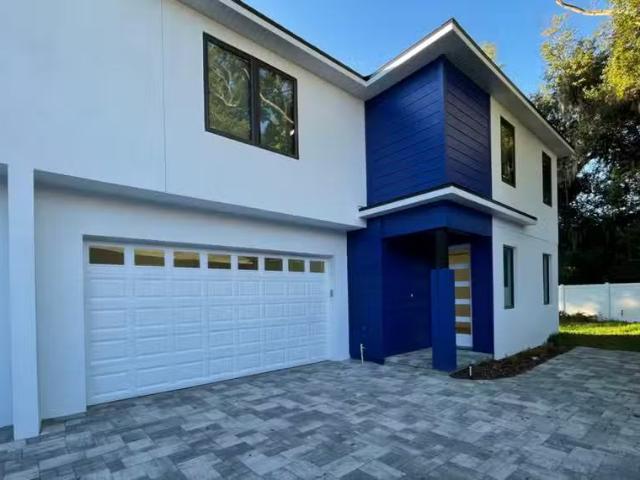 58223259 2813 E Central Blvd