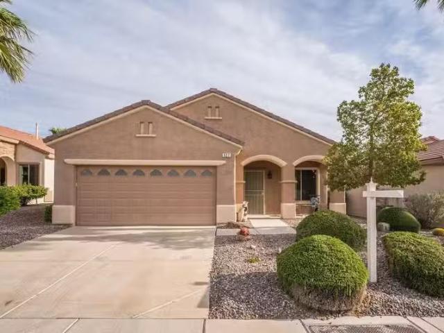 58223304 527 Cypress Links Ave