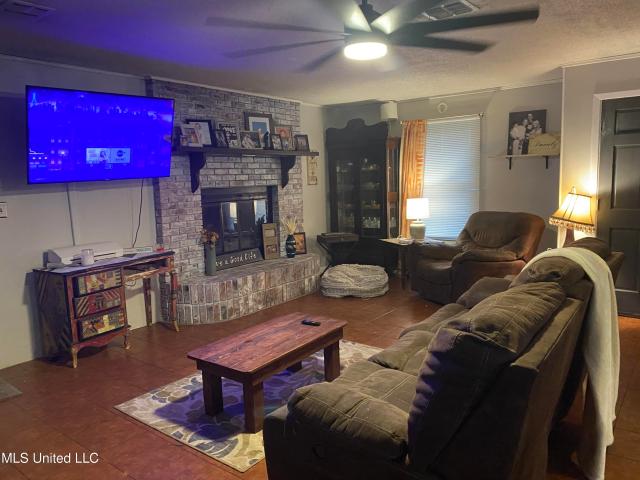 5822 Oxford Meadville Road