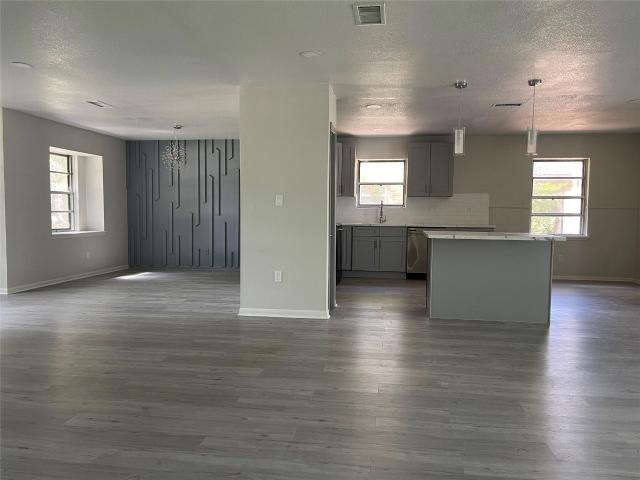 5822 Belrose Drive