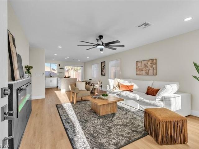 5822 Count Fleet St, Las Vegas, NV 89113