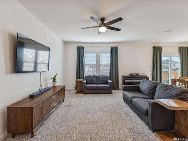 5822 Lilac Landing