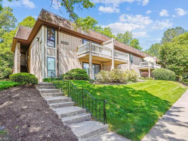 5822 Royal Ridge Dr #A, Springfield, VA 22152