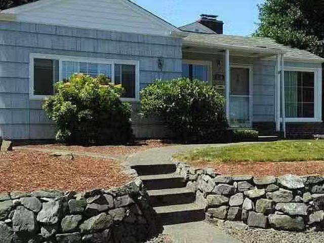 58236058 3736 N Ferdinand St