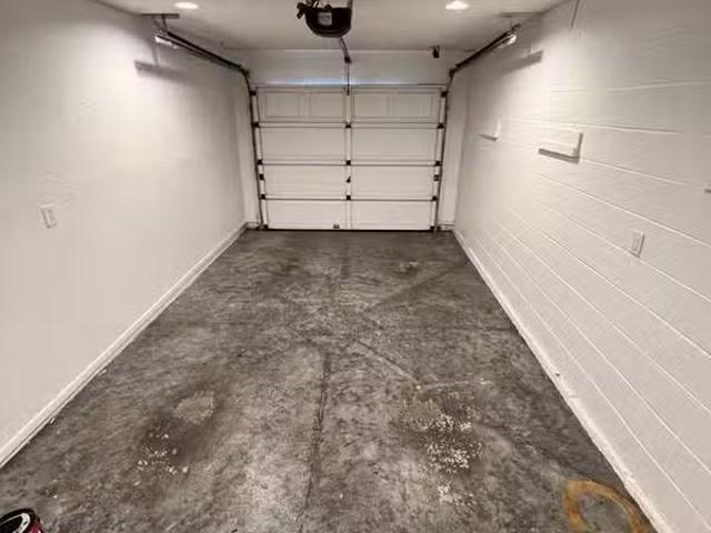 58236078 667 Main St