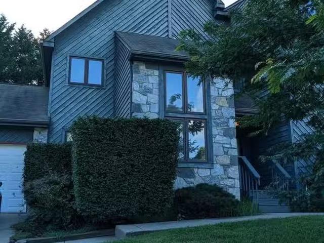 58236294 101 Foxfire Dr