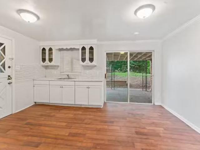 58236684 3204 Brownlee Ave