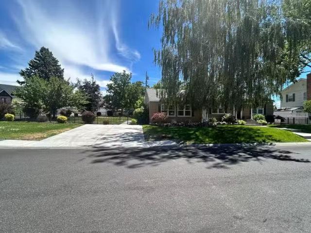 58236815 1732 Hunt Ave