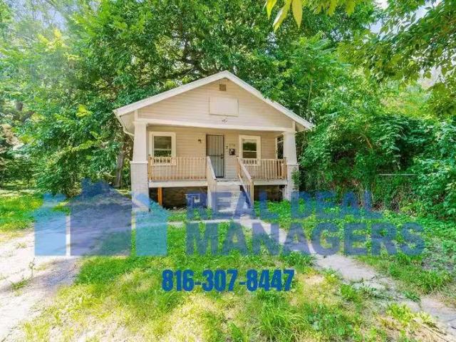 58237186 5716 Park Ave