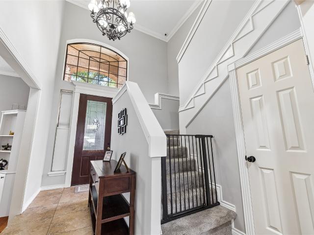 5823 Ashmere Ln