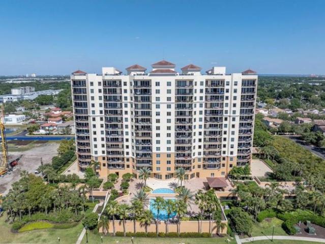 5823 Bowen Daniel Dr #702, Tampa, FL 33616