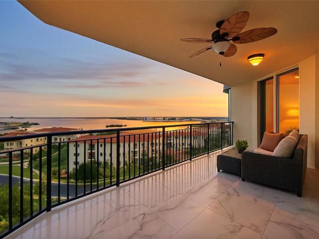 5823 Bowen Daniel Dr, Unit 902, Tampa, FL 33616 | MLS #TB8435