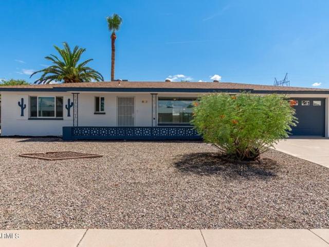 5823 E Des Moines St, Mesa, AZ 85205