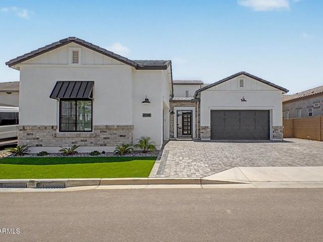 5823 E Sanford St, Mesa, AZ 85215