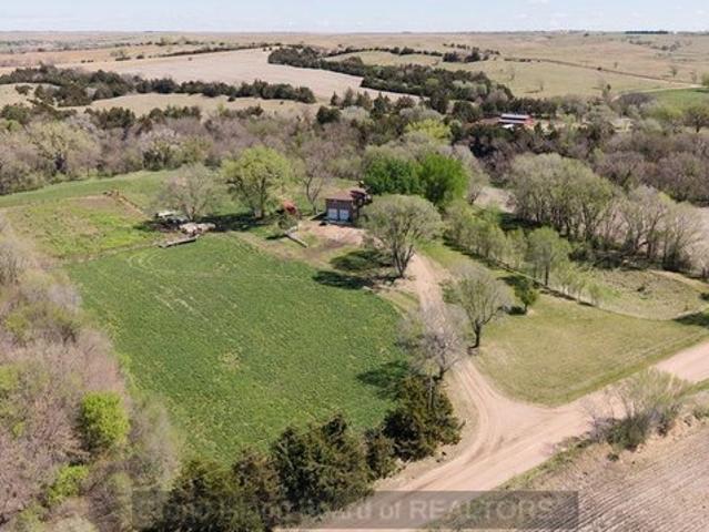 582 19th Ave, Saint Paul, NE 68873
