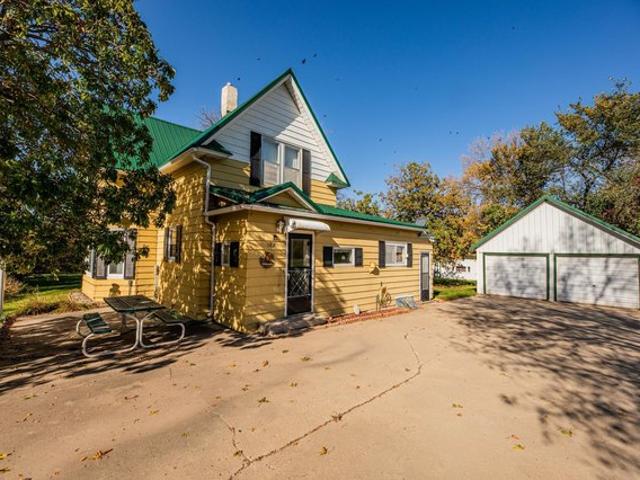 582 1st St N, Nome, ND 58062