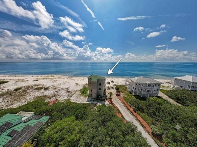 582 Bald Point Rd, Bald Point, FL 32346