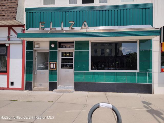 582 Broadway