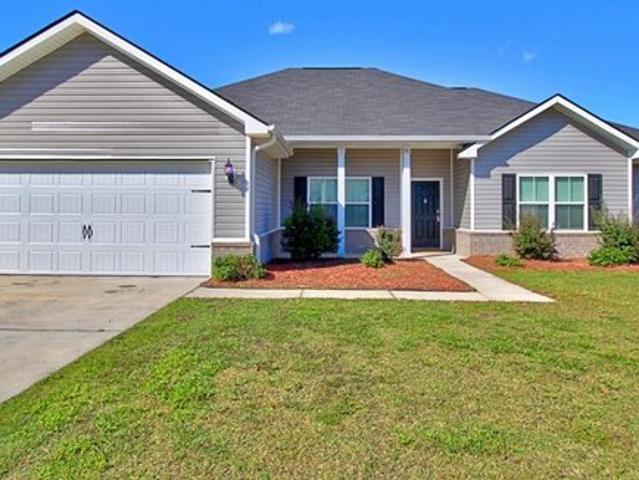 582 Burke Dr, Hinesville, GA 31313