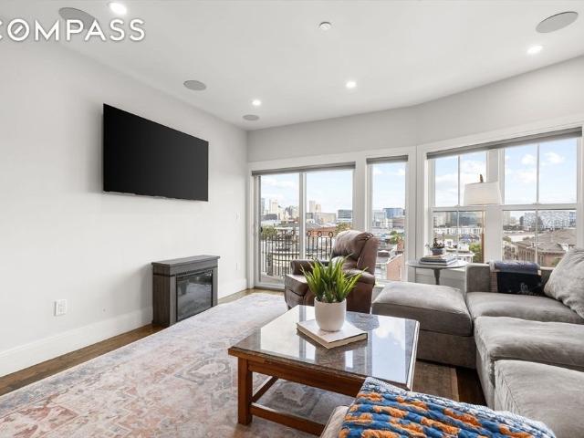 582 E Broadway 4, Boston, MA