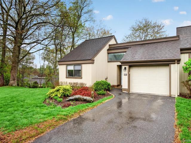 582 Heritage Hills, Unit A, Somers, NY 10589 | MLS #989907 | Compass