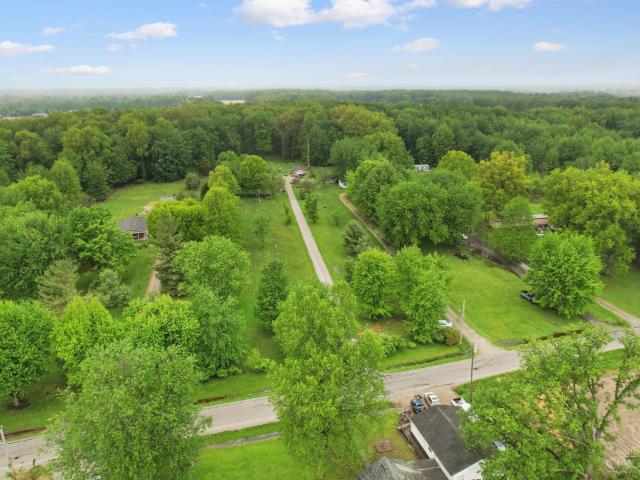 582 Nauvoo Road
