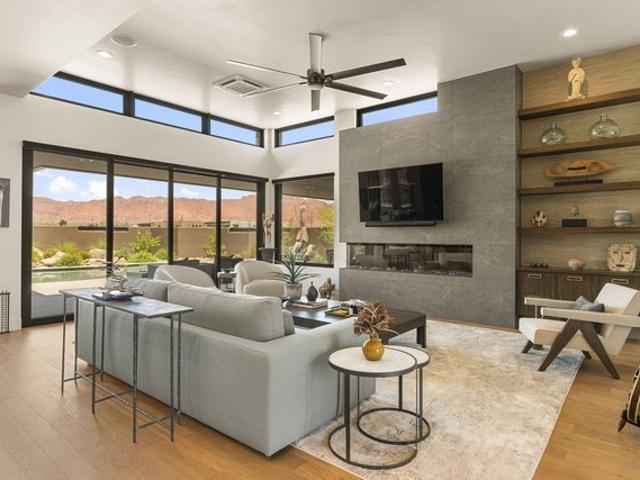 582 S Juniper Way, Ivins, UT 84738