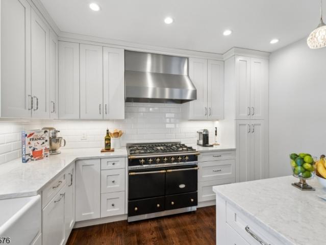 582 Sherwood Pkwy, Westfield, NJ 07090 | MLS #4020 | Compass