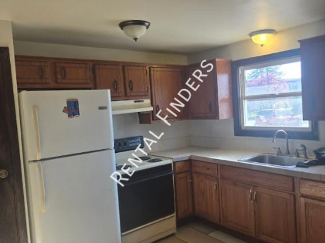 582 Spinnaker Lane, Studio