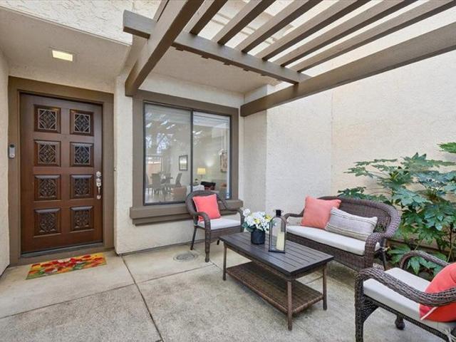 582 Pimlico Ct, Walnut Creek, CA 94597