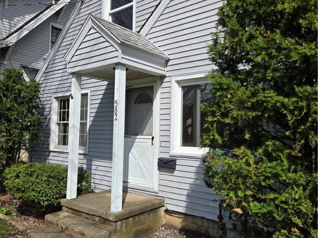 582 Roxbury Avenue