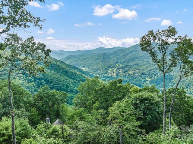 582 Tsalagi Trail