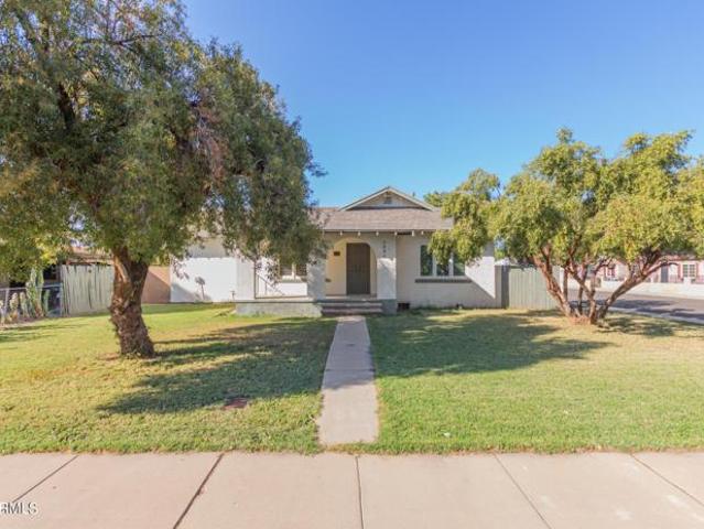 5834 W Gardenia Ave, Glendale, AZ 85301
