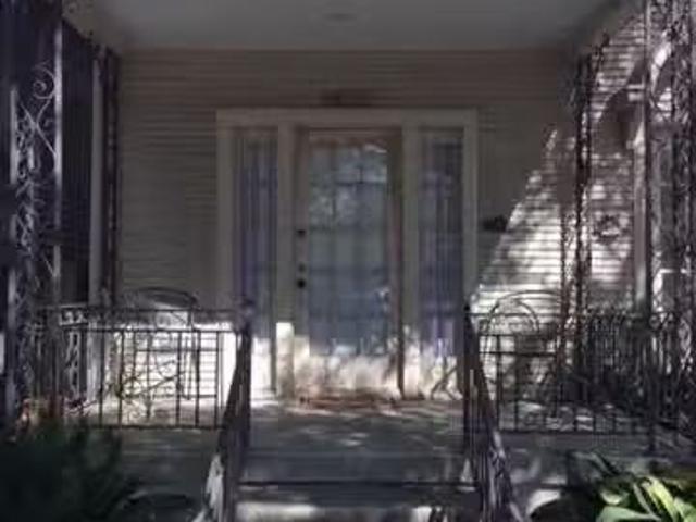 5835 S CLAIBORNE Avenue, New Orleans, LA 70125
