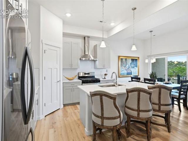 5835 Villa Lorenzo Drive