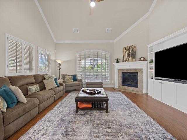 5836 Brittlyns Ct