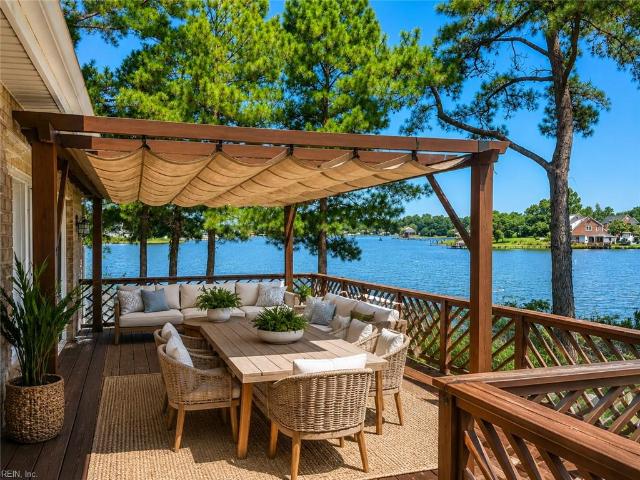 5836 Woodstock PT