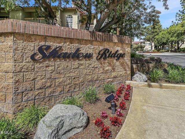 5837 Oak Bend Ln Unit 302, Oak Park, CA 91377
