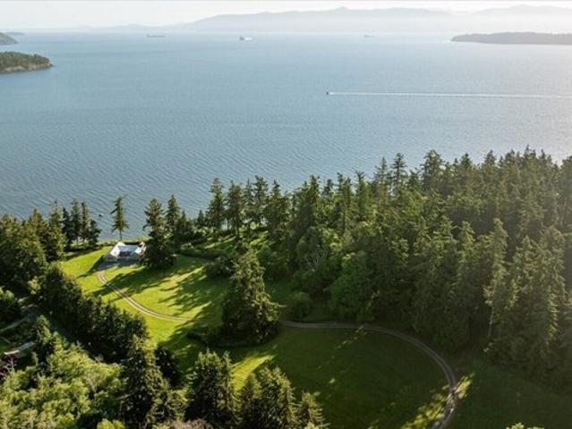 5837 Ambleside Loop, Anacortes, WA 98221