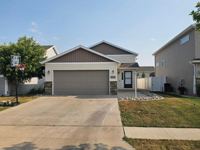 5837 58th Ave S, Fargo, ND 58104