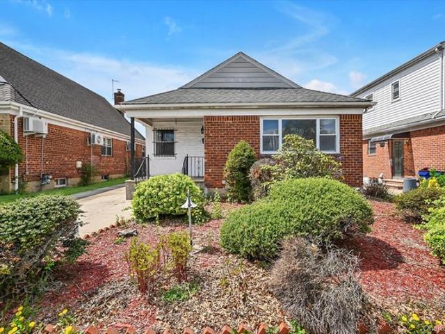5838 Oceania St, Bayside, NY 11364
