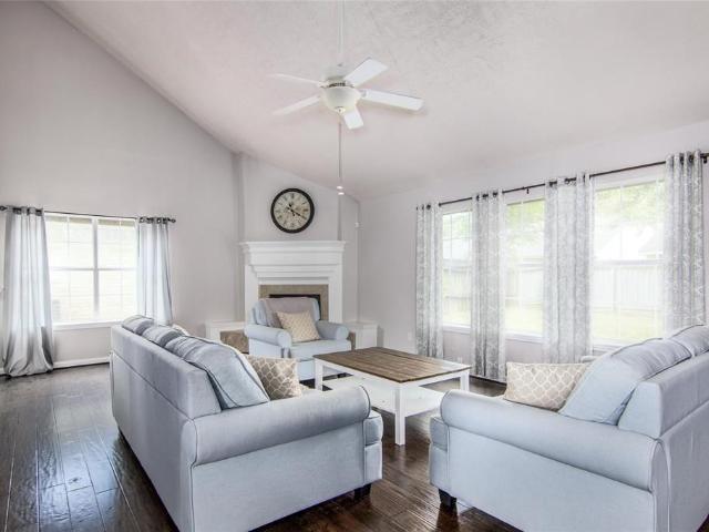 5839 Culross Close