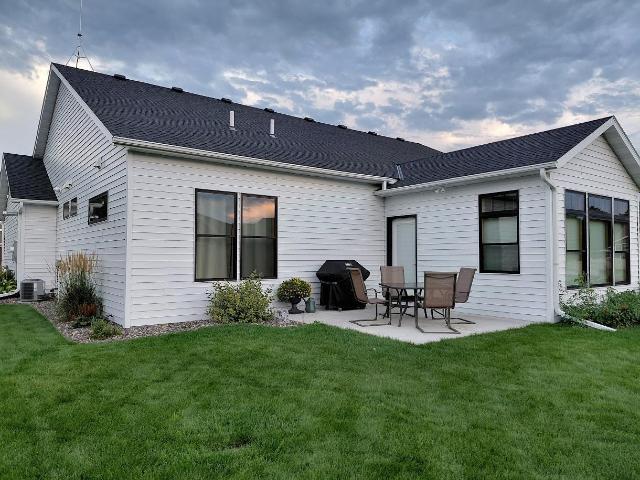 5839 Rivers Edge Drive