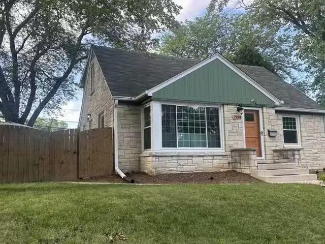 58302557 7924 W Keefe Ave #7924WKEEFE