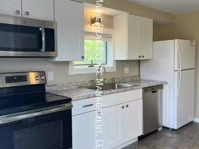 58303868 27 Eastern Ave #2