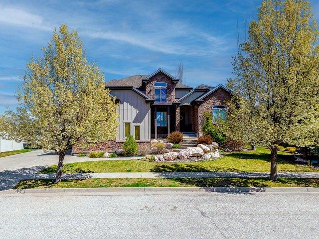 5830 N Belmont Dr, Mountain Green, UT 84050