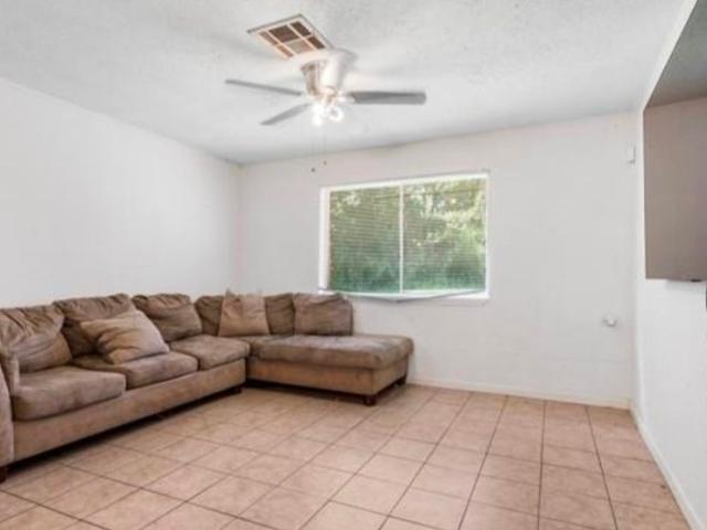 5830 Woodview Dr, Houston, TX 77396 | MLS #34898