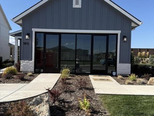 5831 N Patimos Ave, Meridian, ID 83646